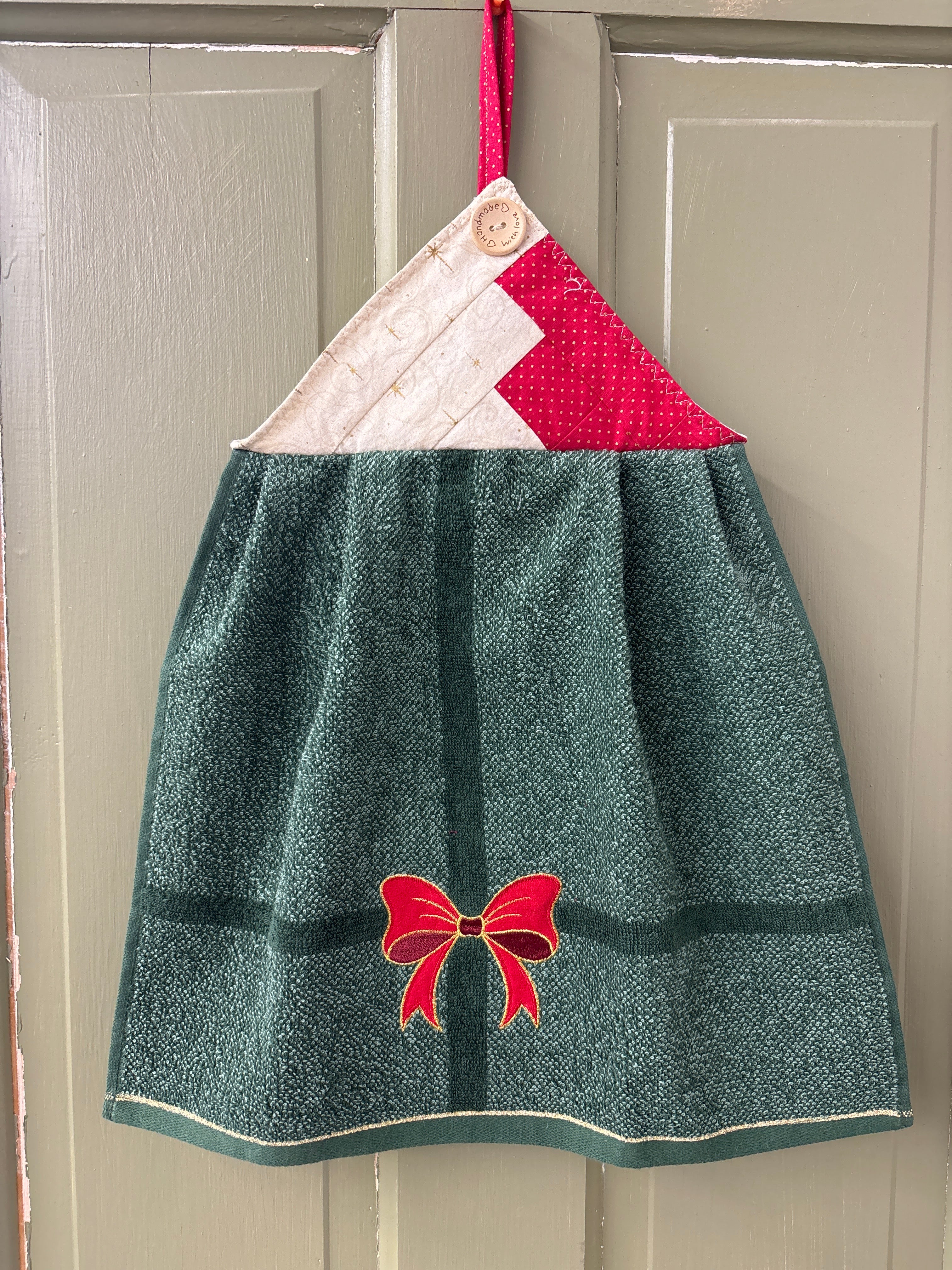 Green With Bow Kitchen Towel – Flowers and Gray